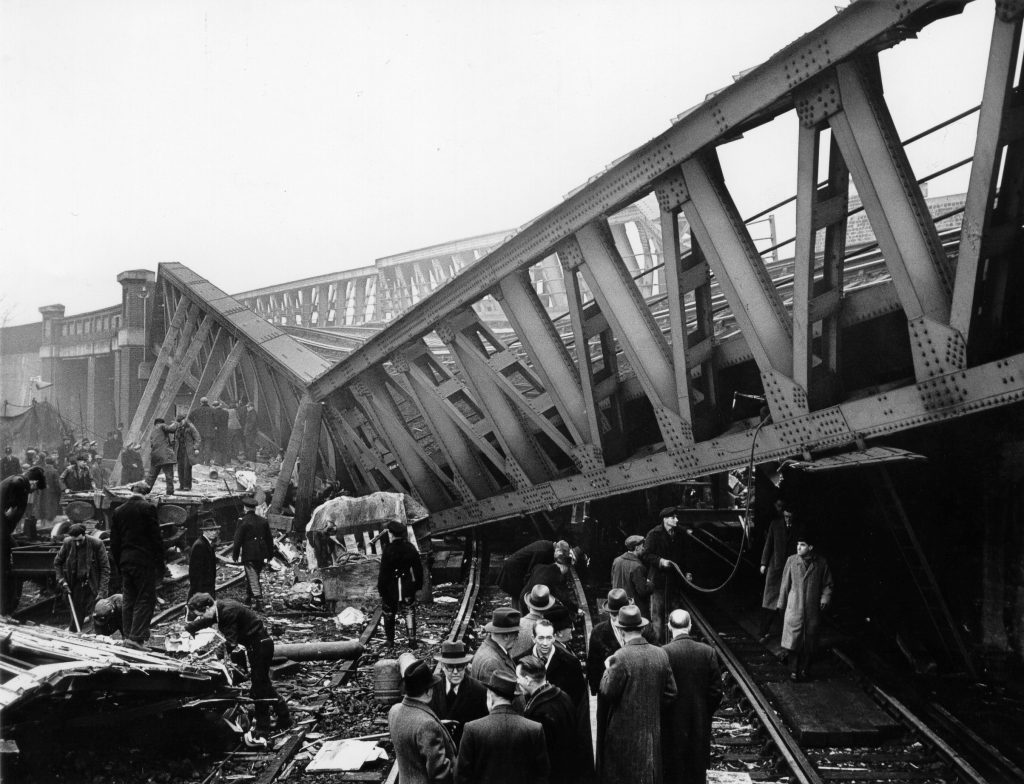A Study in Tragedy: the human cost of the 1957 St Johns Rail Disaster ...
